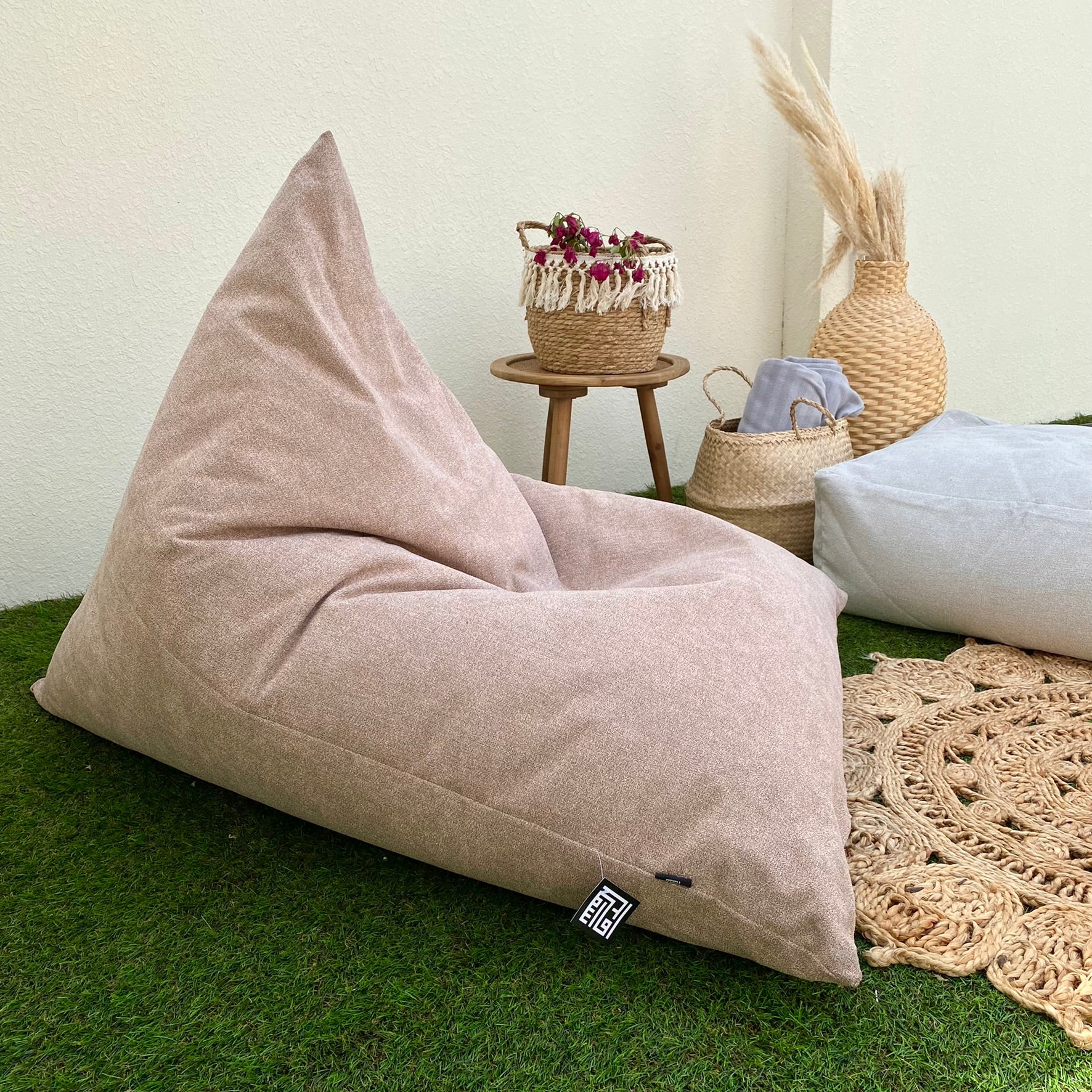 Triangle Bean Bag – Al Doshag